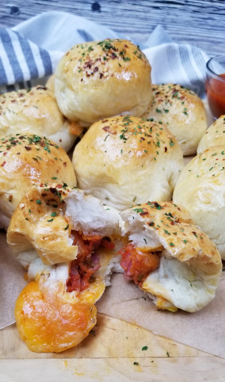 Easy Pizza Bombs - BaconFatte.com